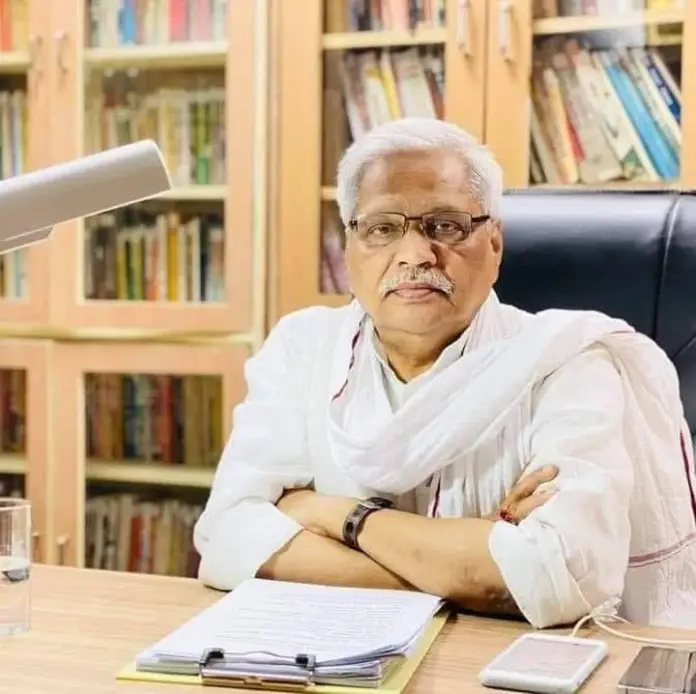 जब प्रभात झा 42 के थे और नरेंद्र मोदी 48 - Gyanesh Upadhyay